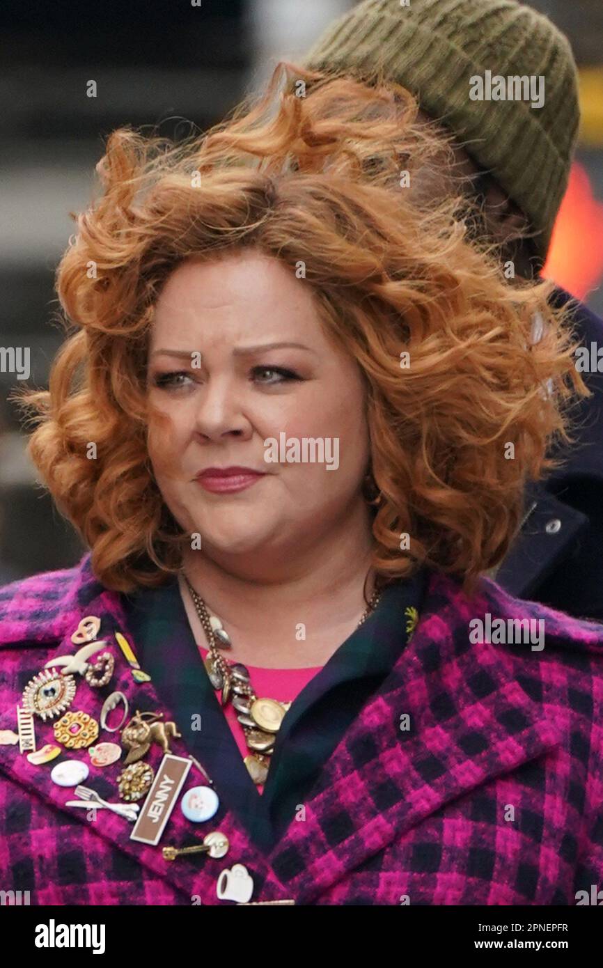 New York, NY, USA. 18th Apr, 2023. Melissa McCarthy on location for ...