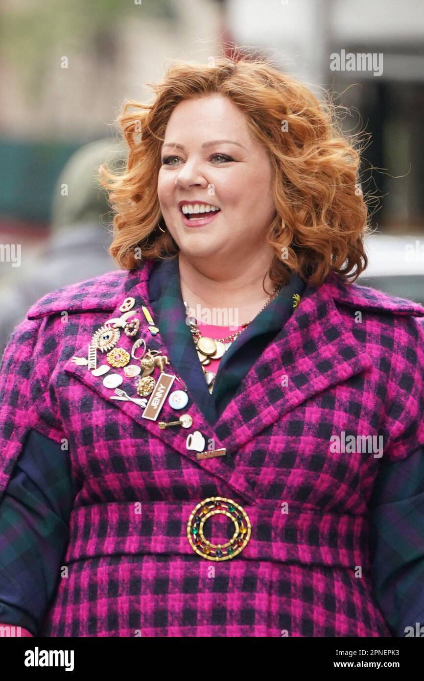 New York, NY, USA. 18th Apr, 2023. Melissa McCarthy on location for ...