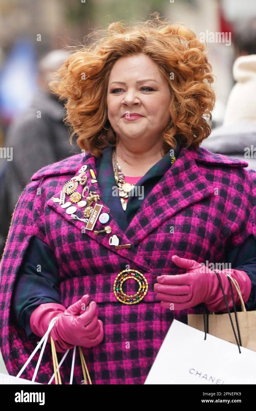 New York, NY, USA. 18th Apr, 2023. Melissa McCarthy on location for ...