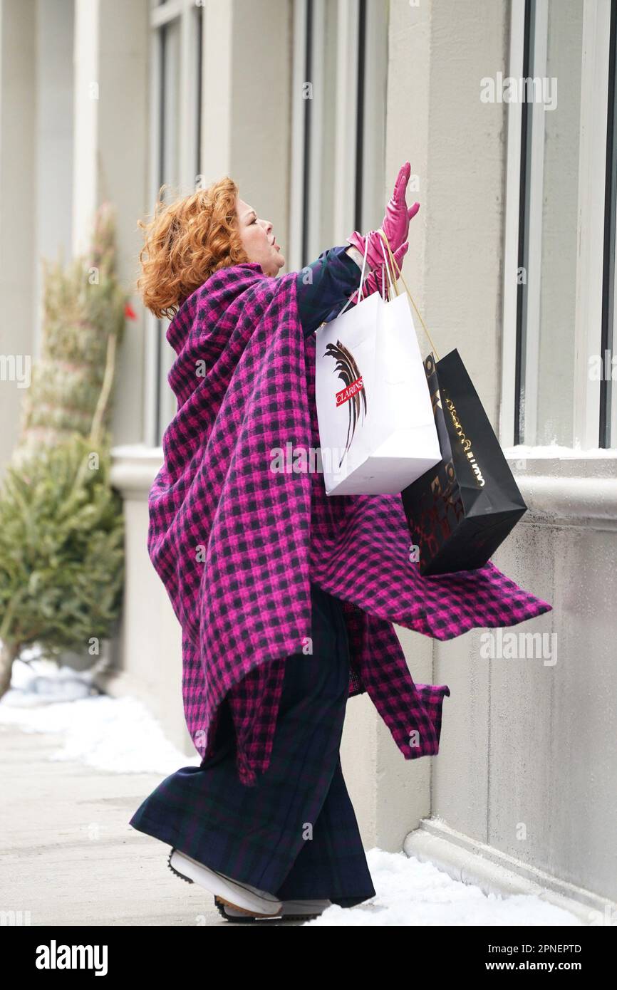 New York, NY, USA. 18th Apr, 2023. Melissa McCarthy on location for ...