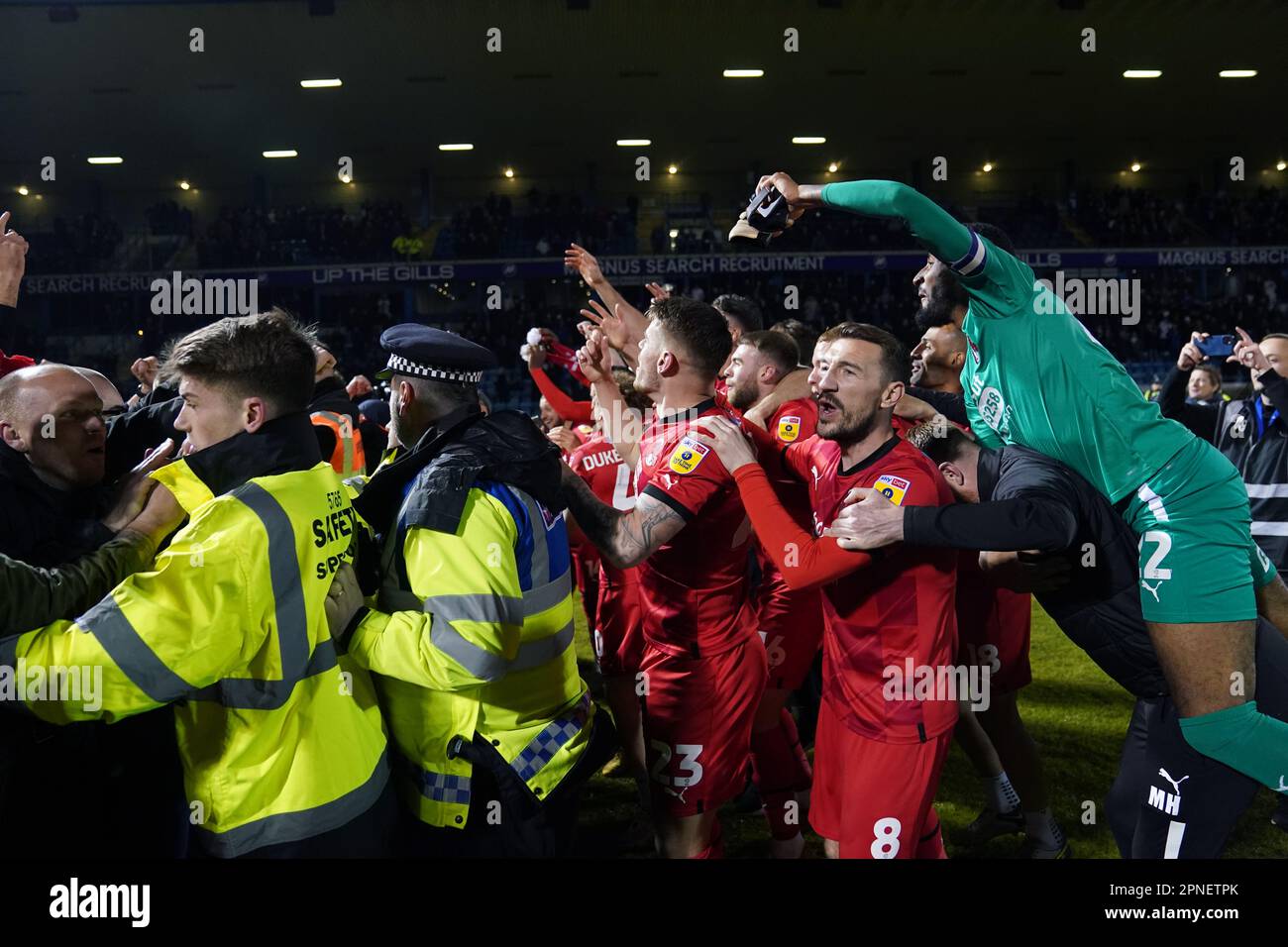 Leyton Orient players celebrate promotion to Sky Bet League One ...