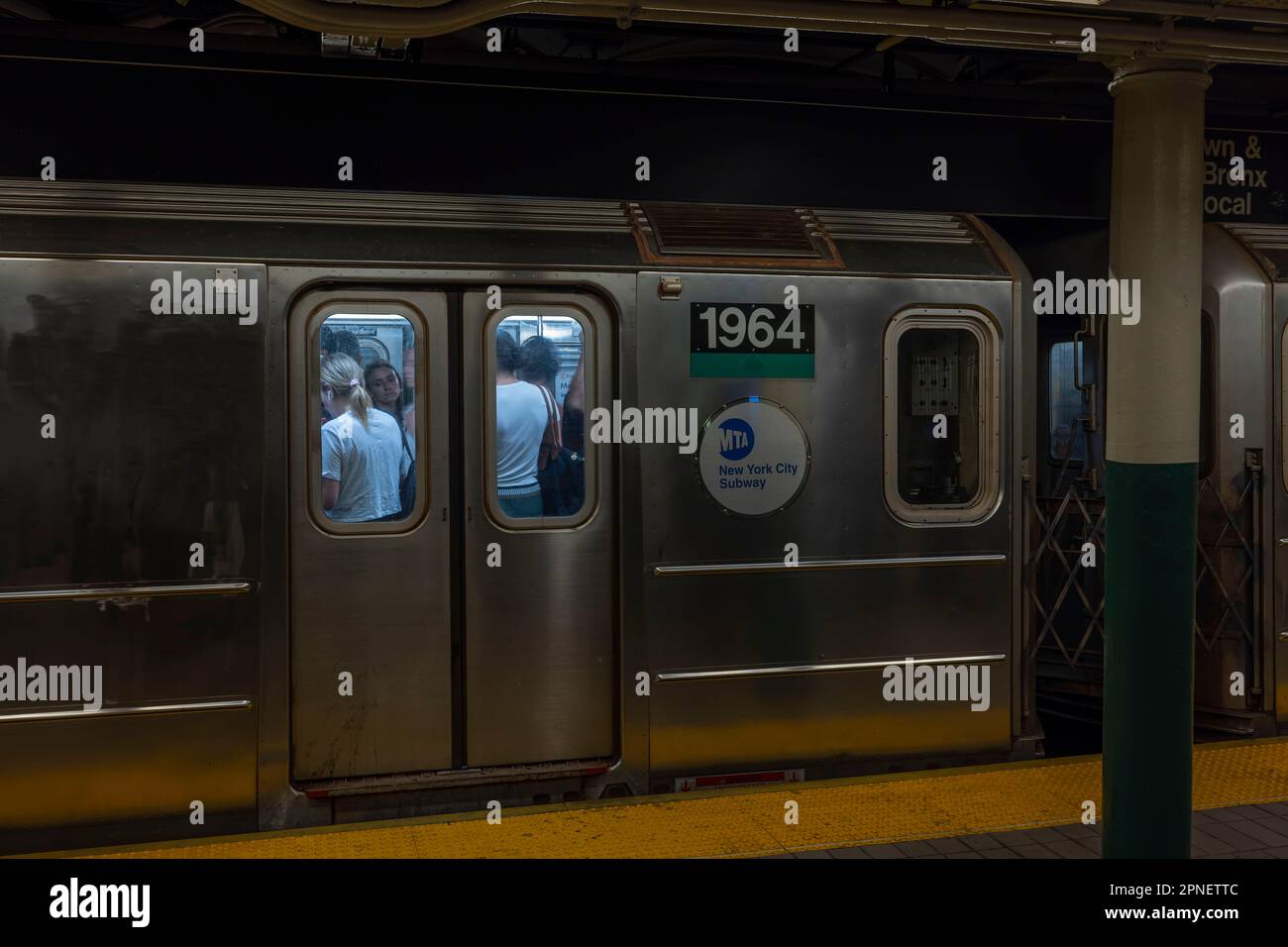 Subway train new york hi-res stock photography and images - Alamy