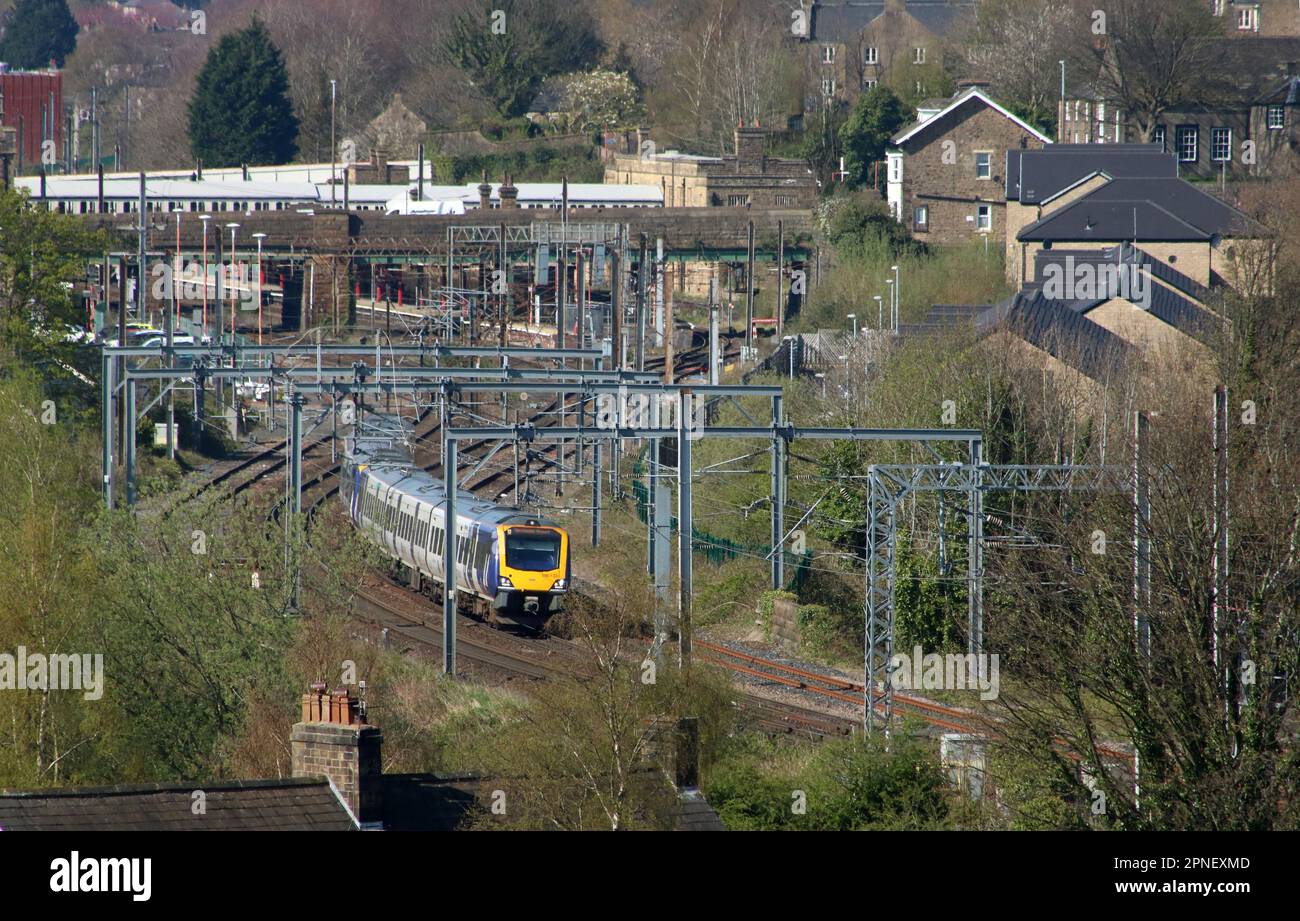 Two 3 car units hi-res stock photography and images - Alamy