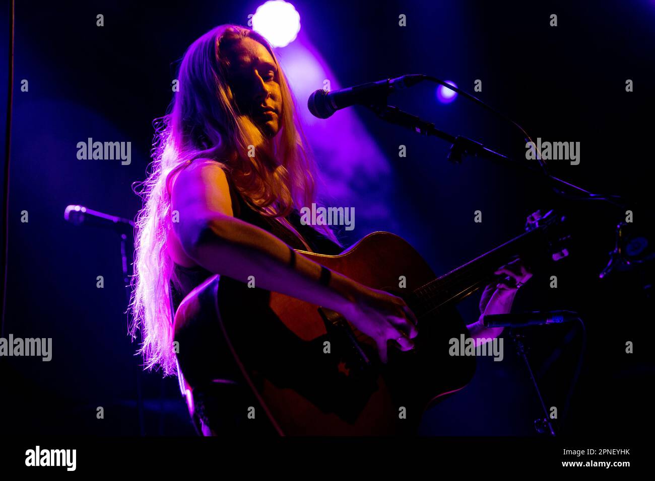 Billie marten esibizione hi-res stock photography and images - Alamy