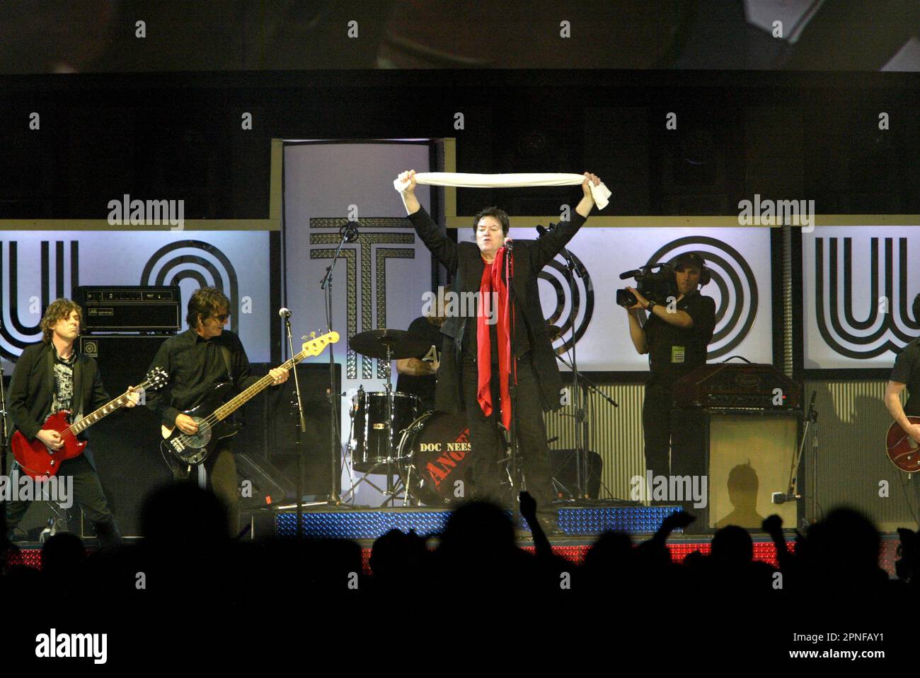 Doc Neeson s Angels performing at the Countdown Spectacular in the Acer ...