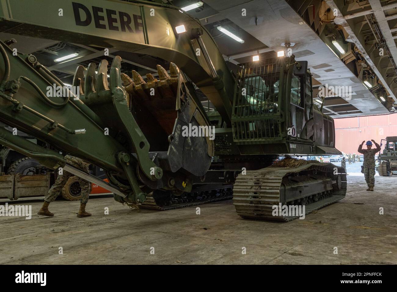 U.S. Marine with Engineer Support Company, 2nd Combat Engineer ...