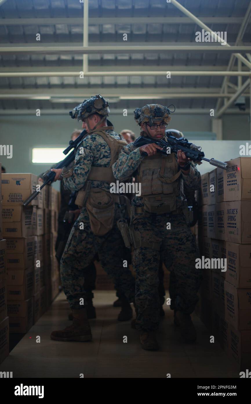 U.S. Marines with 3d Littoral Combat Team, 3d Marine Littoral Regiment ...