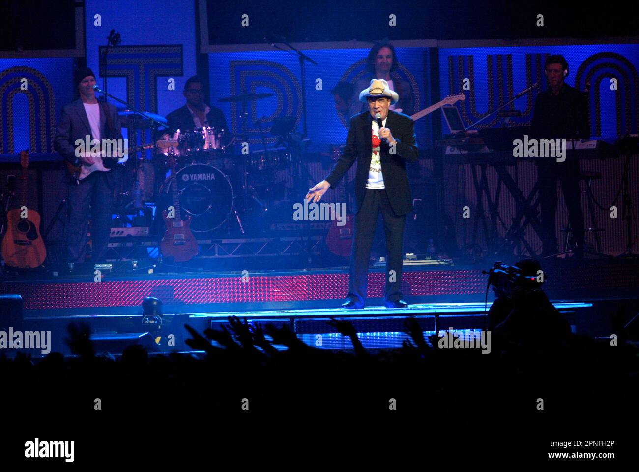 Molly meldrum 1980s hi-res stock photography and images - Alamy