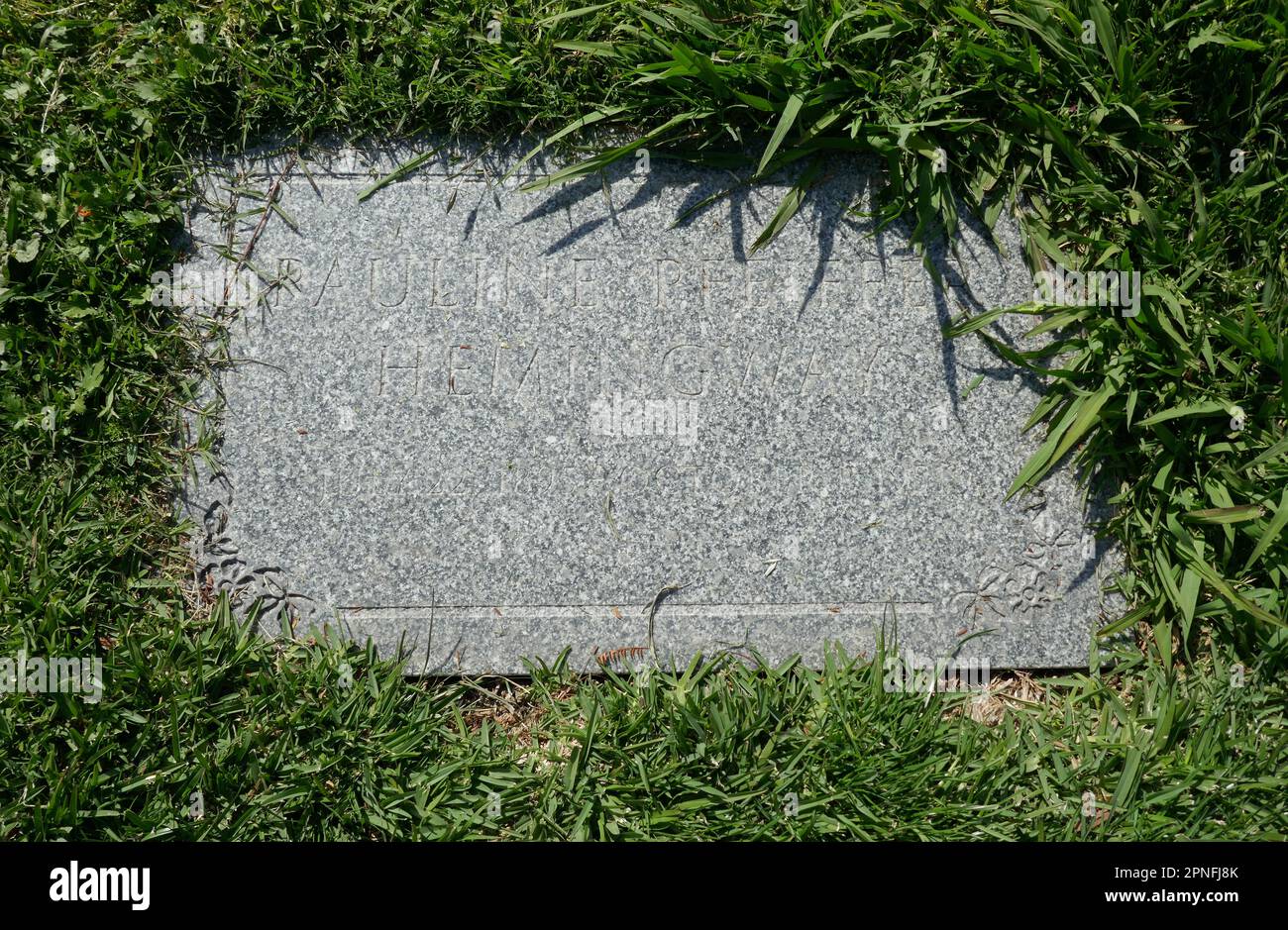 Gravestone Ernest Hemingway