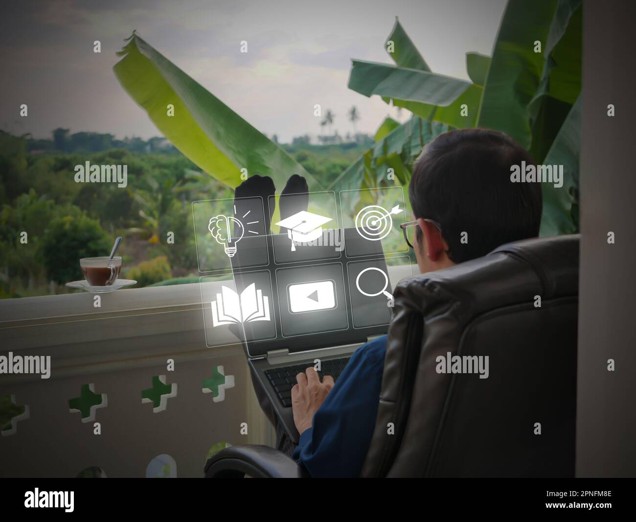 Webinar icon from business hi-res stock photography and images - Alamy