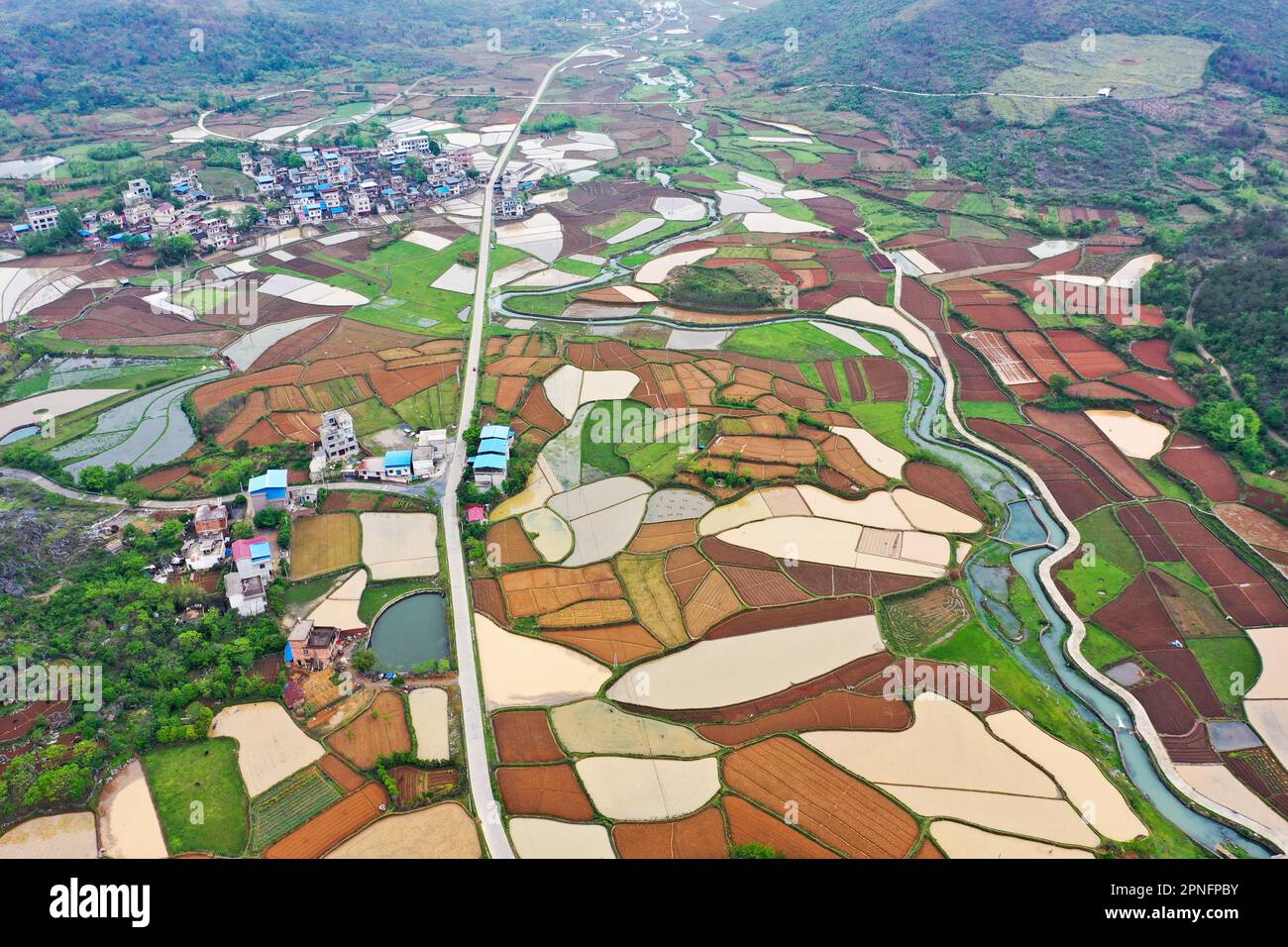Aerial photo shows the spring scenery in Quanzhou County, Guilin City ...