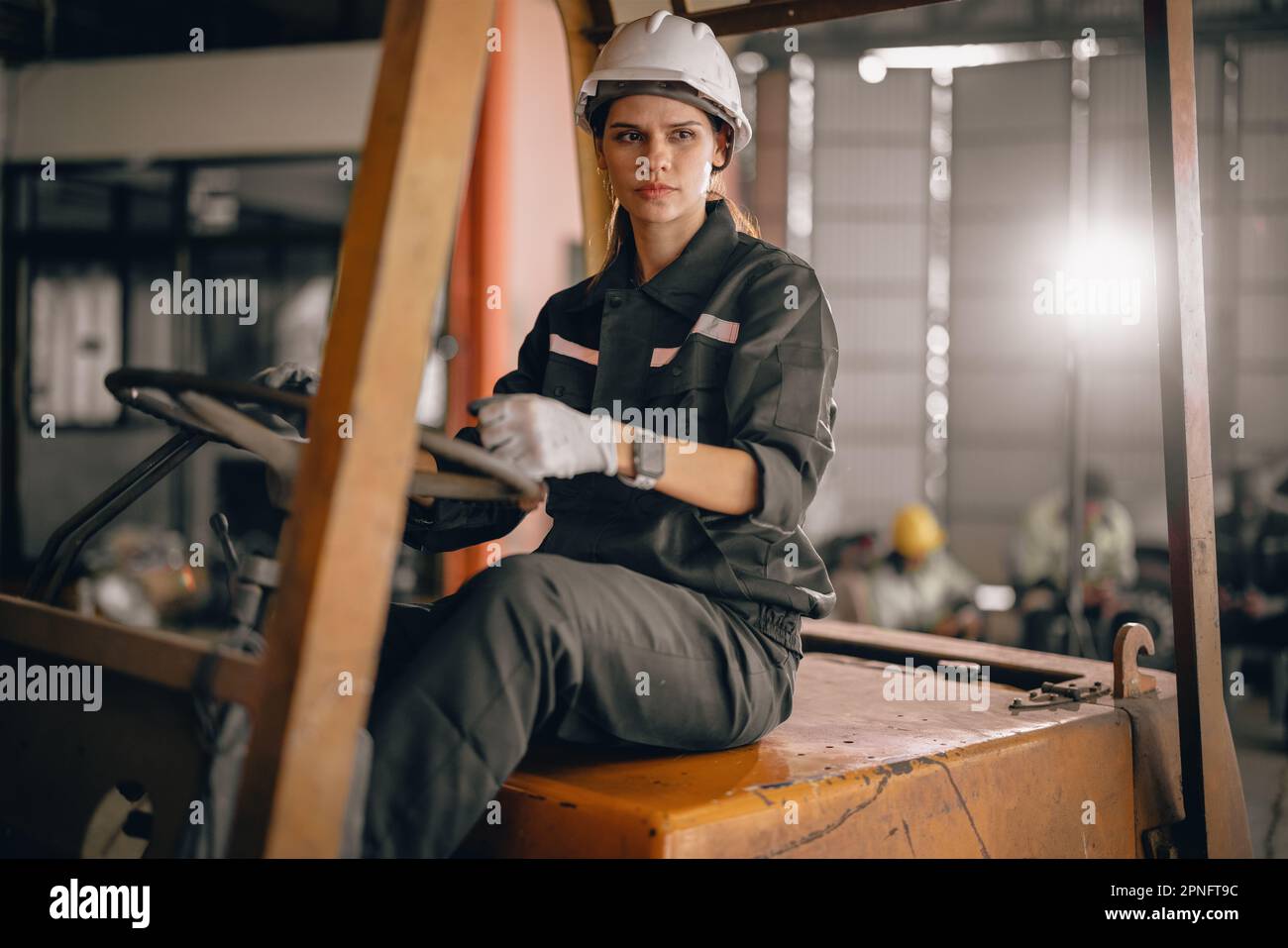 Mechanic service schedules hi-res stock photography and images - Alamy