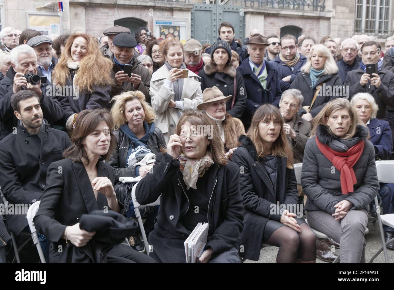Paris,France.10 th March,2016.Jane Birkin answers her cell phone near ...