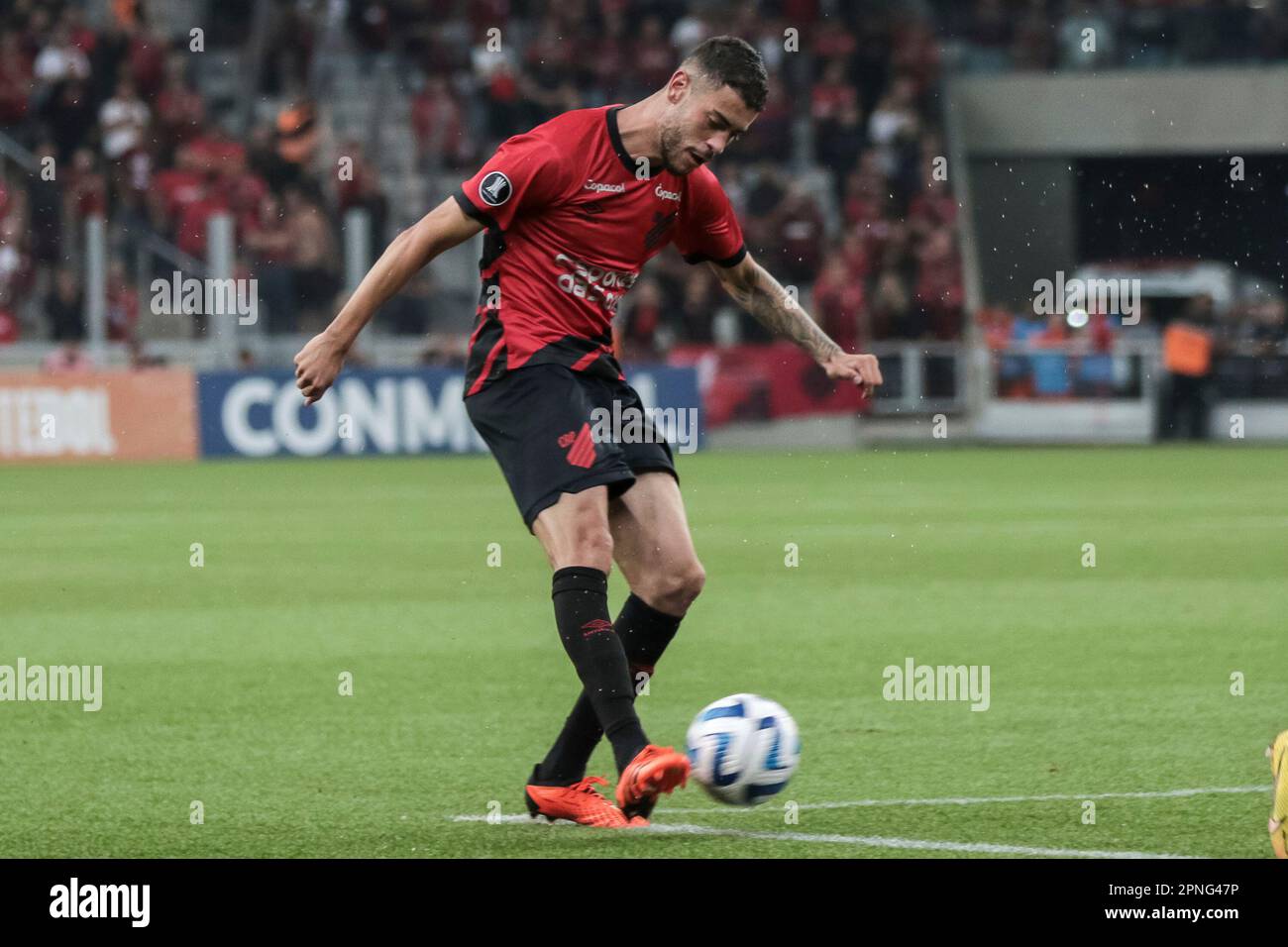 PR - CURITIBA - 04/18/2023 - LIBERTADORES 2023, ATHLETICO-PR X ATLETICO-MG - Romulo player of ...