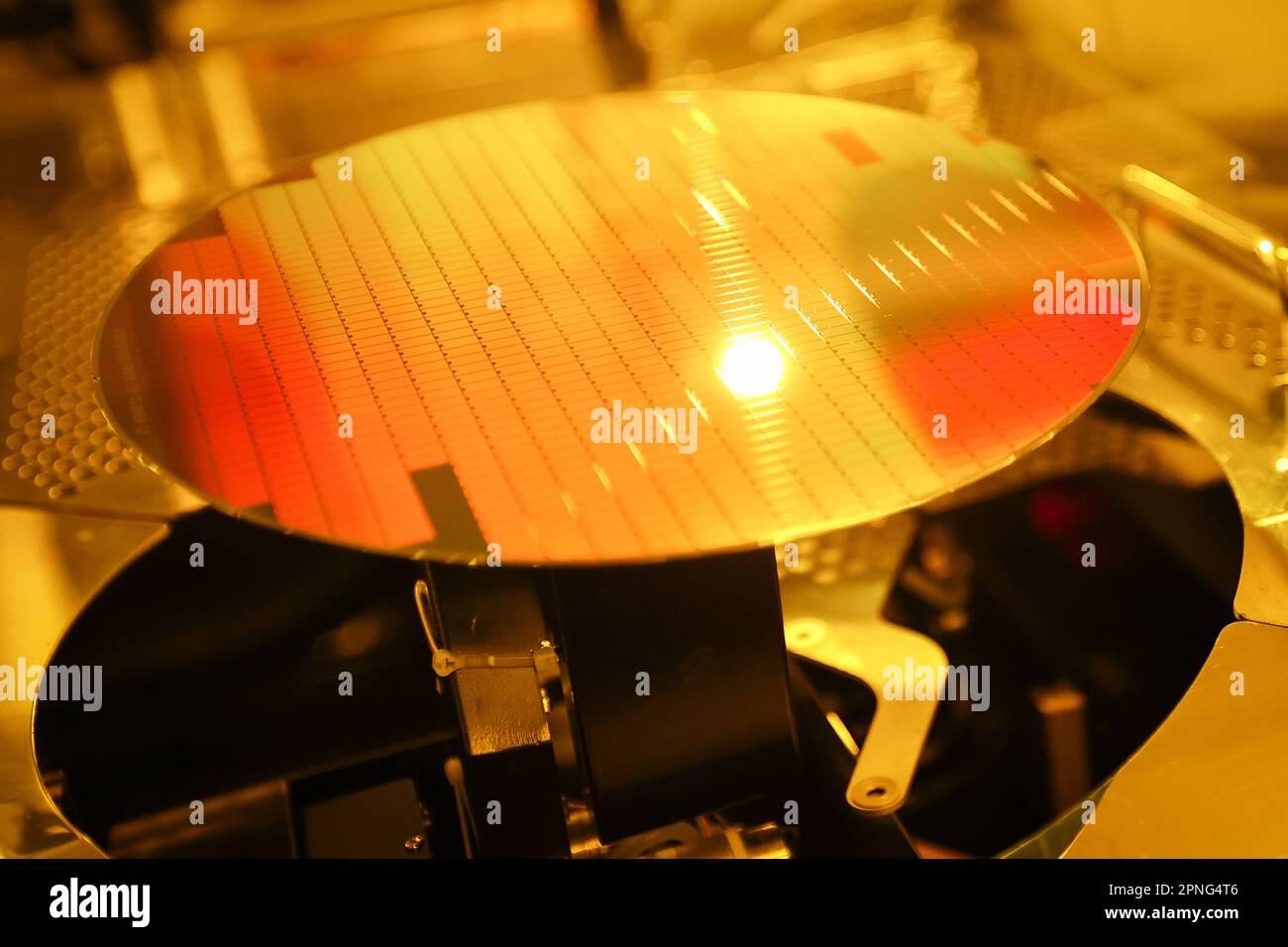 Silicon microscope hi-res stock photography and images - Alamy