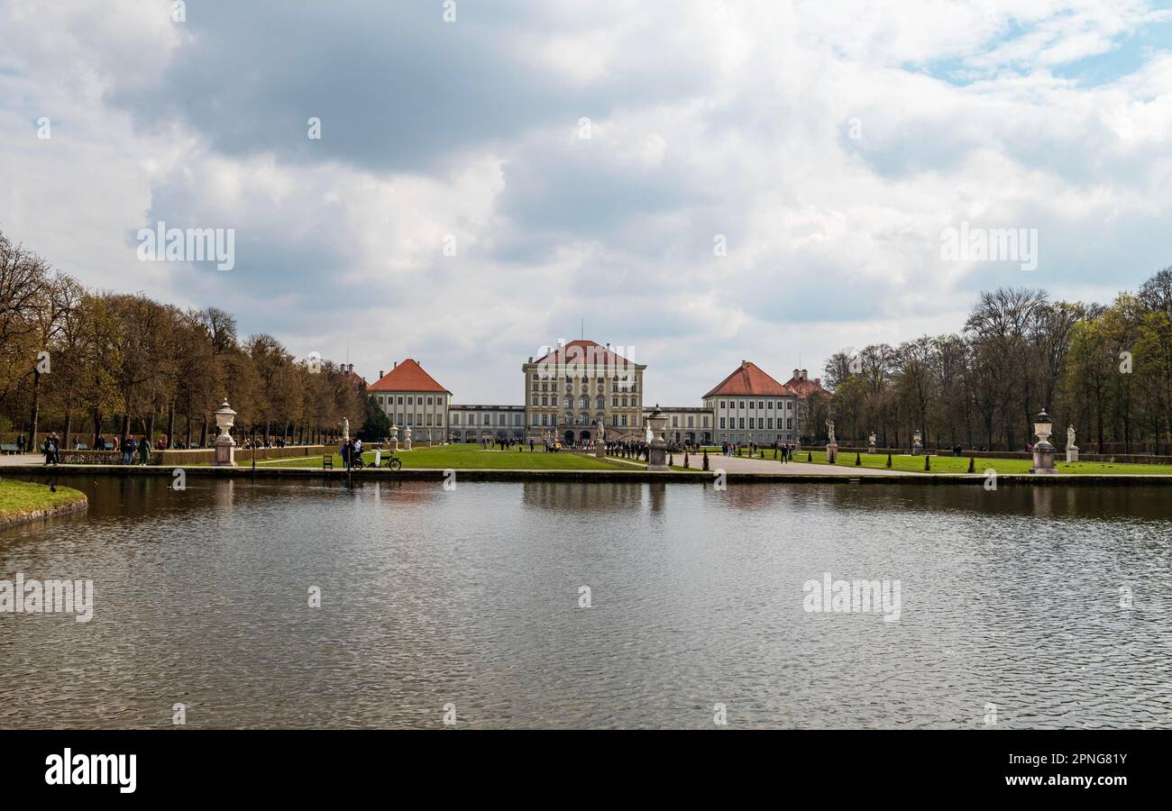 Garden side of Nymphenburg Palace, pond in the Great Parterre of the ...