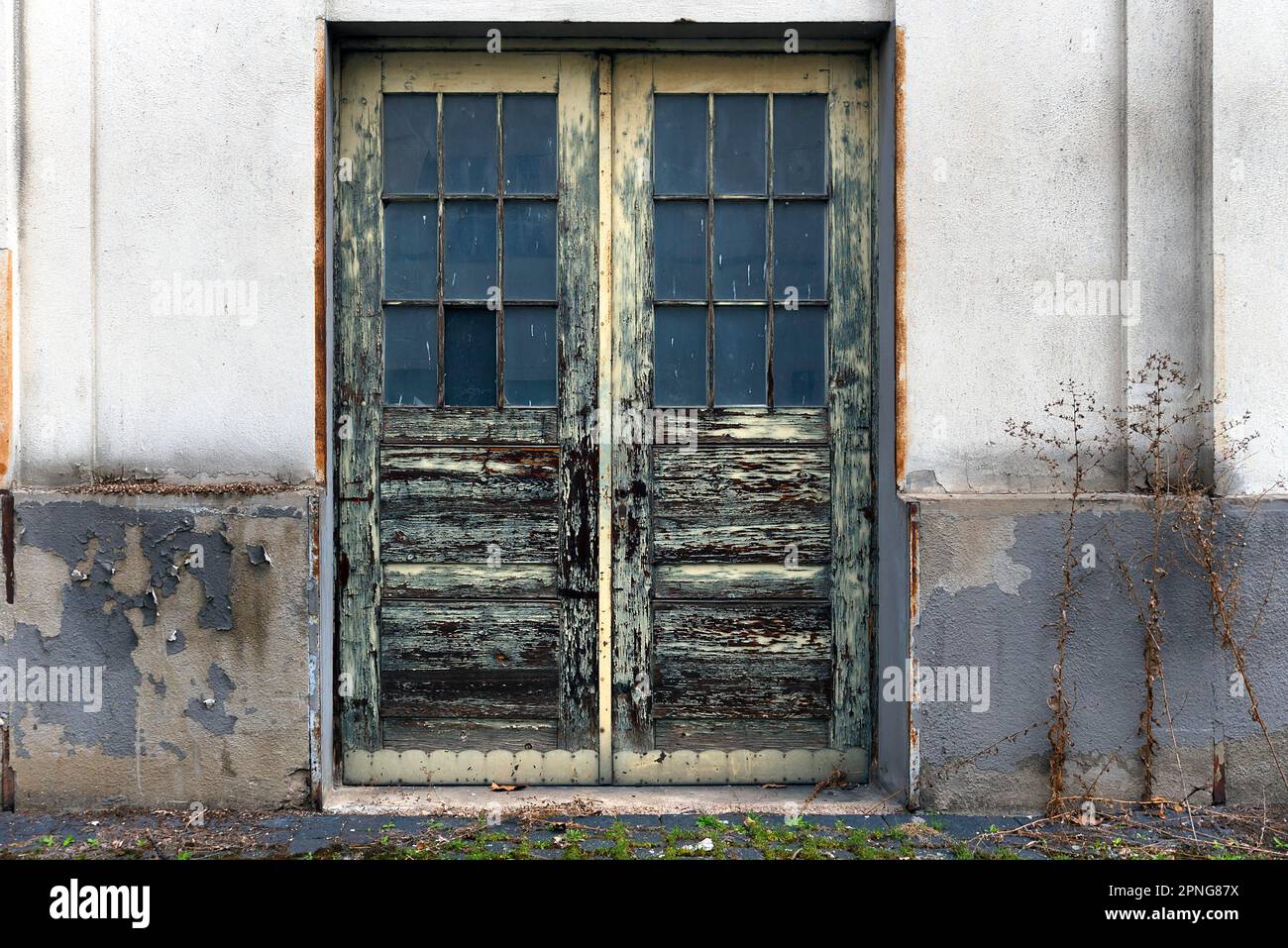 Lost entrance hi-res stock photography and images - Alamy