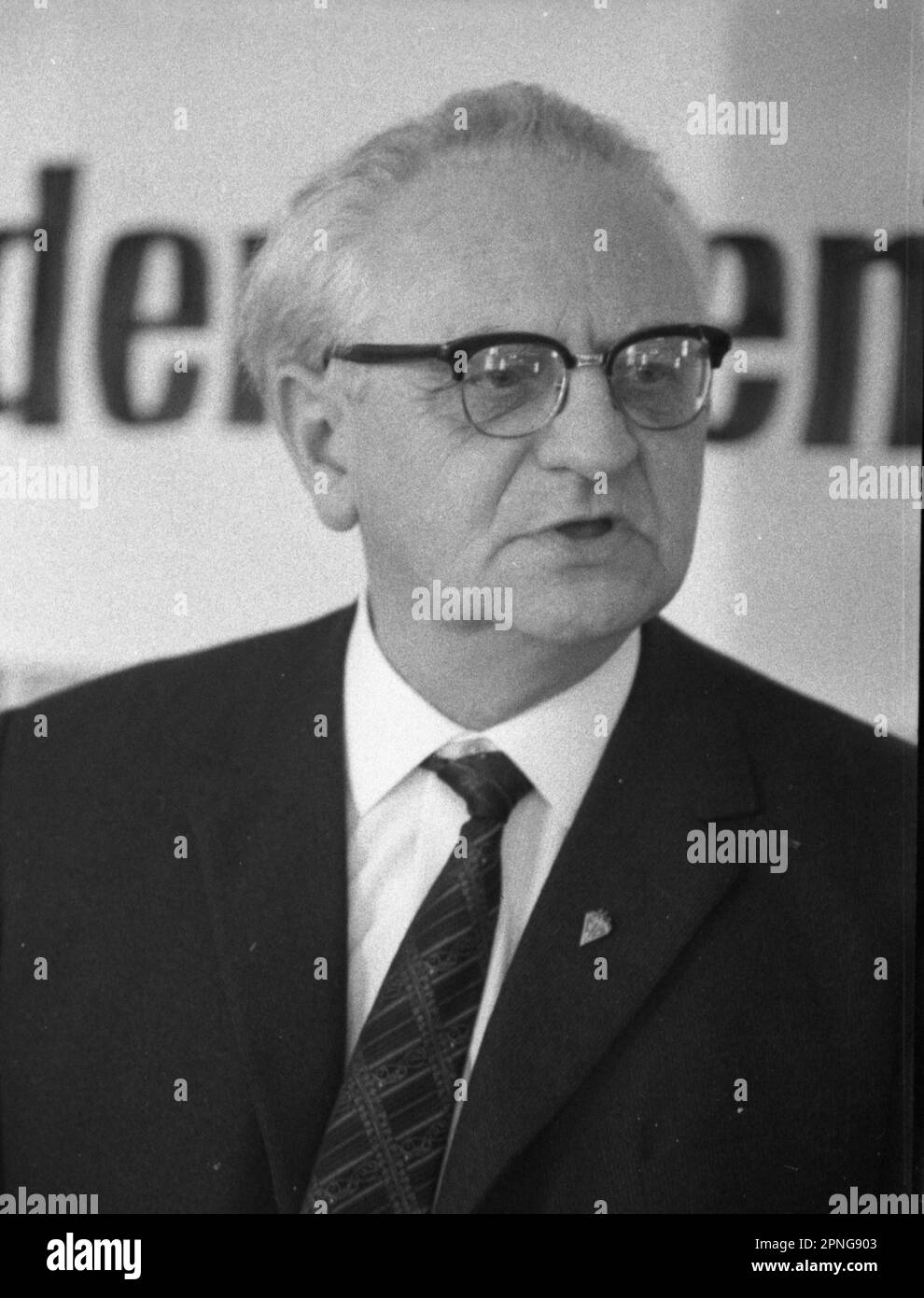 Personalities from politics, economy and culture from the years 1965-71 ...