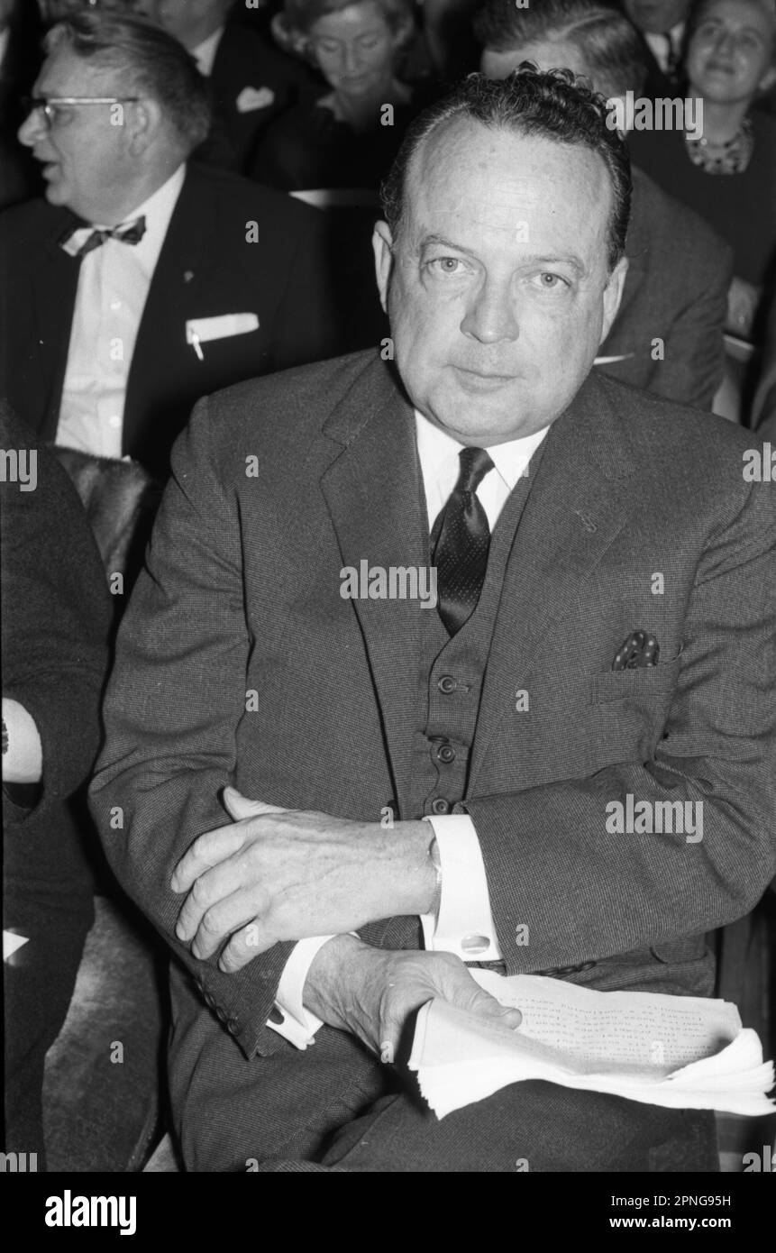 Personalities from politics, business and culture from the years 1965 ...