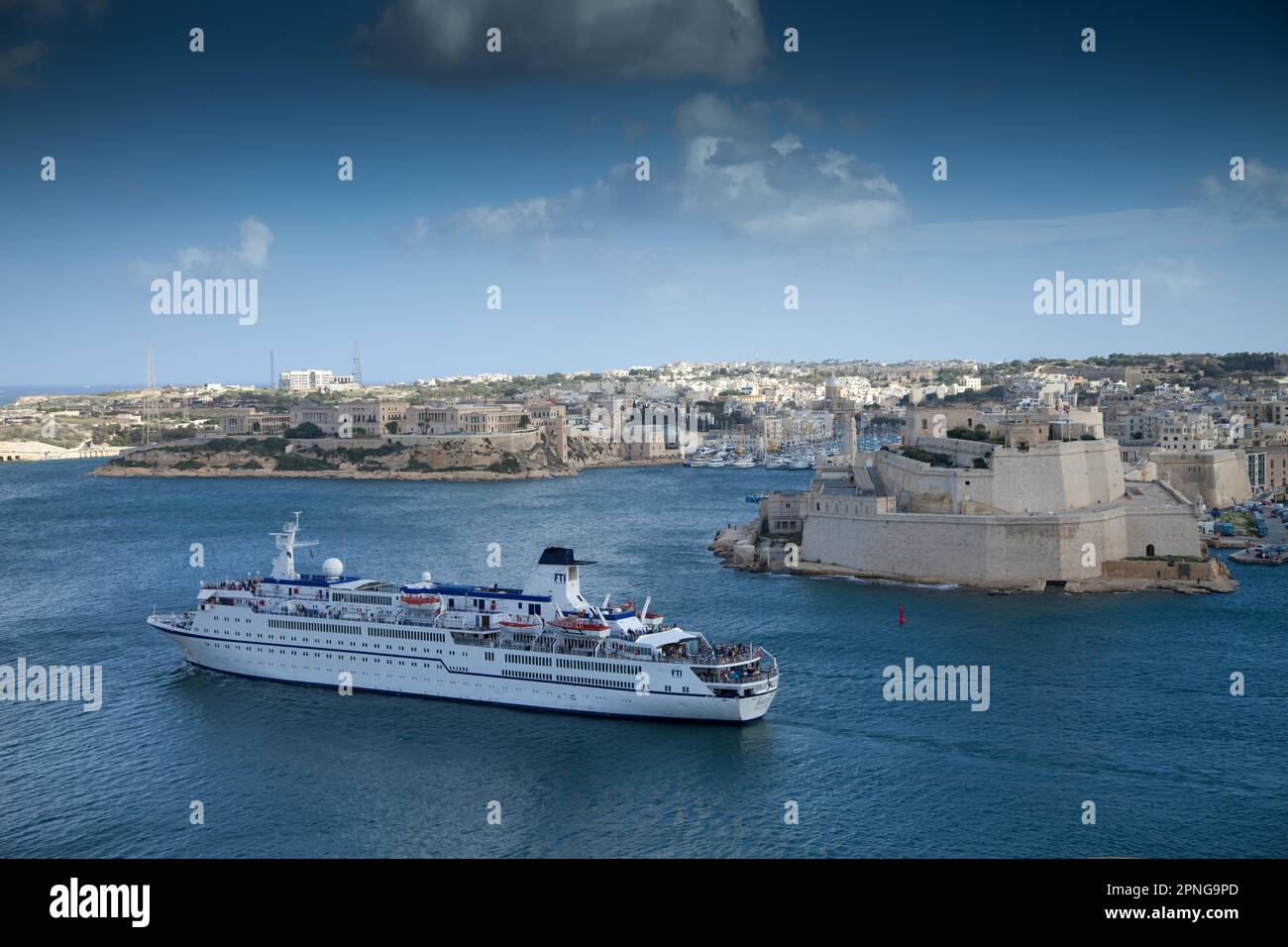 Cruise ship in the port of La Valetta, Malta Stock Photo - Alamy