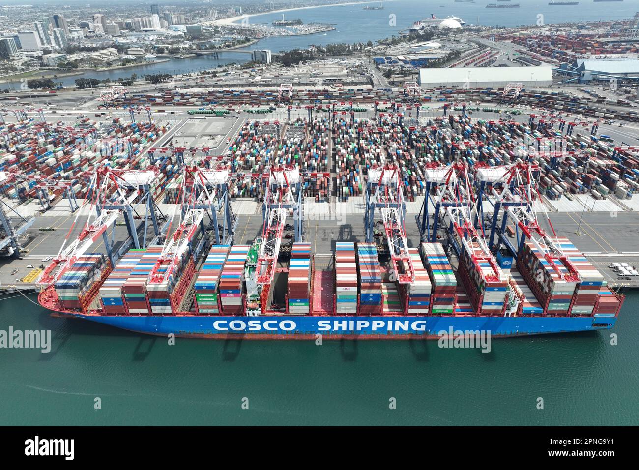 Cosco container ship in port of long beach hi-res stock photography and ...