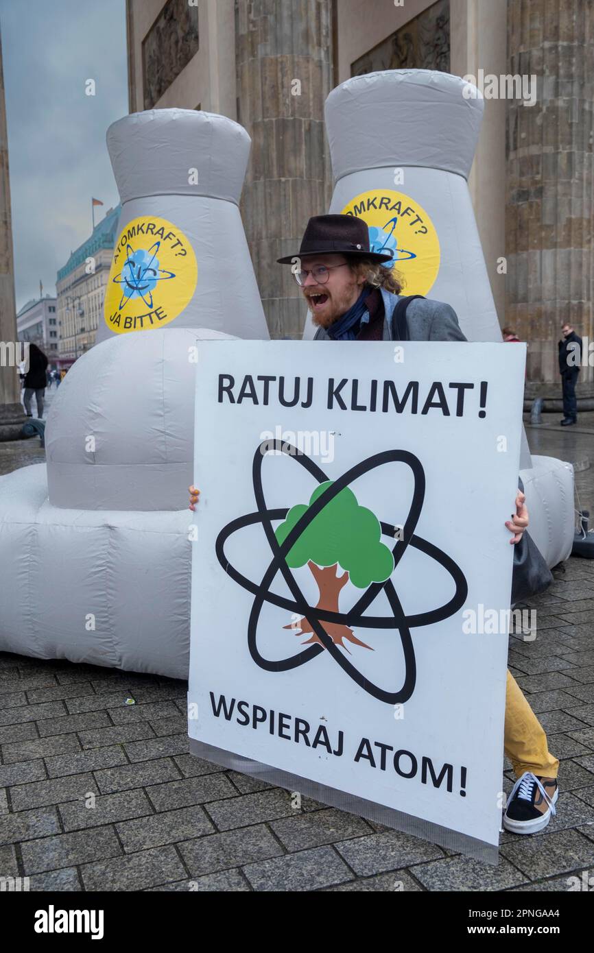Rally against nuclear energy hi-res stock photography and images - Alamy