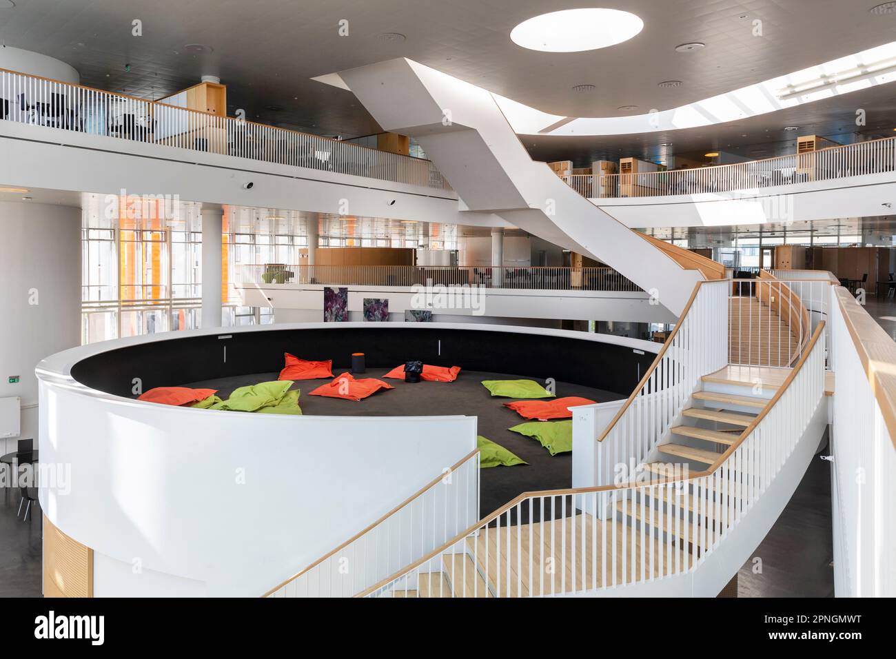 Moderne, flexible Architektur und konsequenter Einsatz von digitalen ... Moderne, flexible Architektur und konsequenter Einsatz von digitalen ...