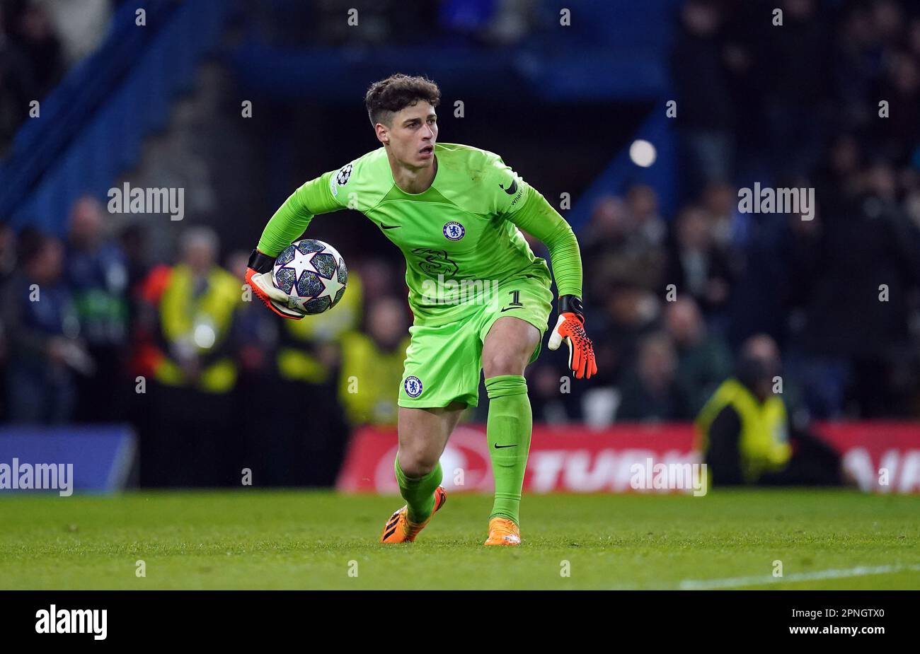 Kepa arrizabalaga real madrid goalkeeper hi-res stock photography and ...