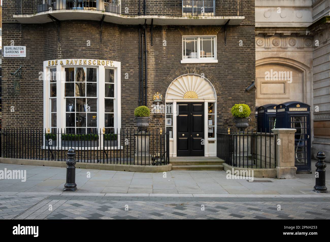 Ede and Ravenscroft tailors in Burlington Gardens at the end of Savile ...