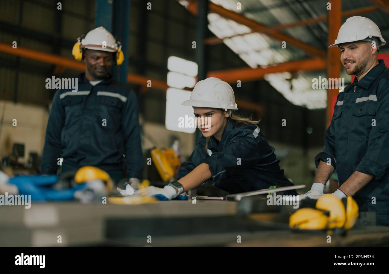 Female robotic technician take on unconventional leadership ...