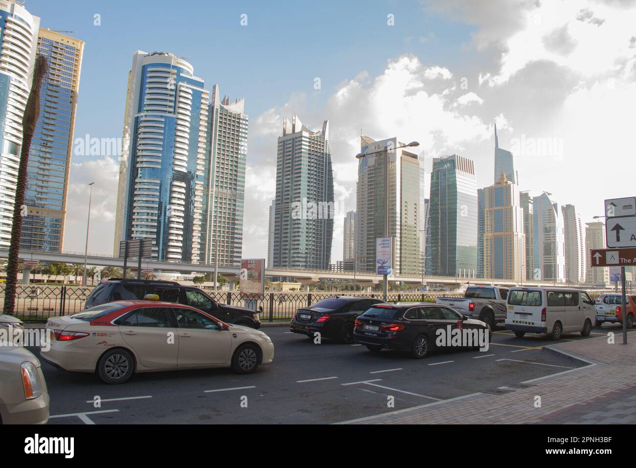 Dubai street hi-res stock photography and images - Alamy
