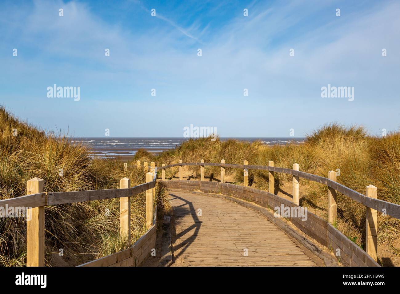 Accessible pathway hi-res stock photography and images - Alamy