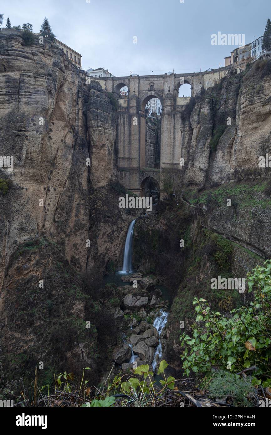 Night gorge ronda bridge hi-res stock photography and images - Alamy