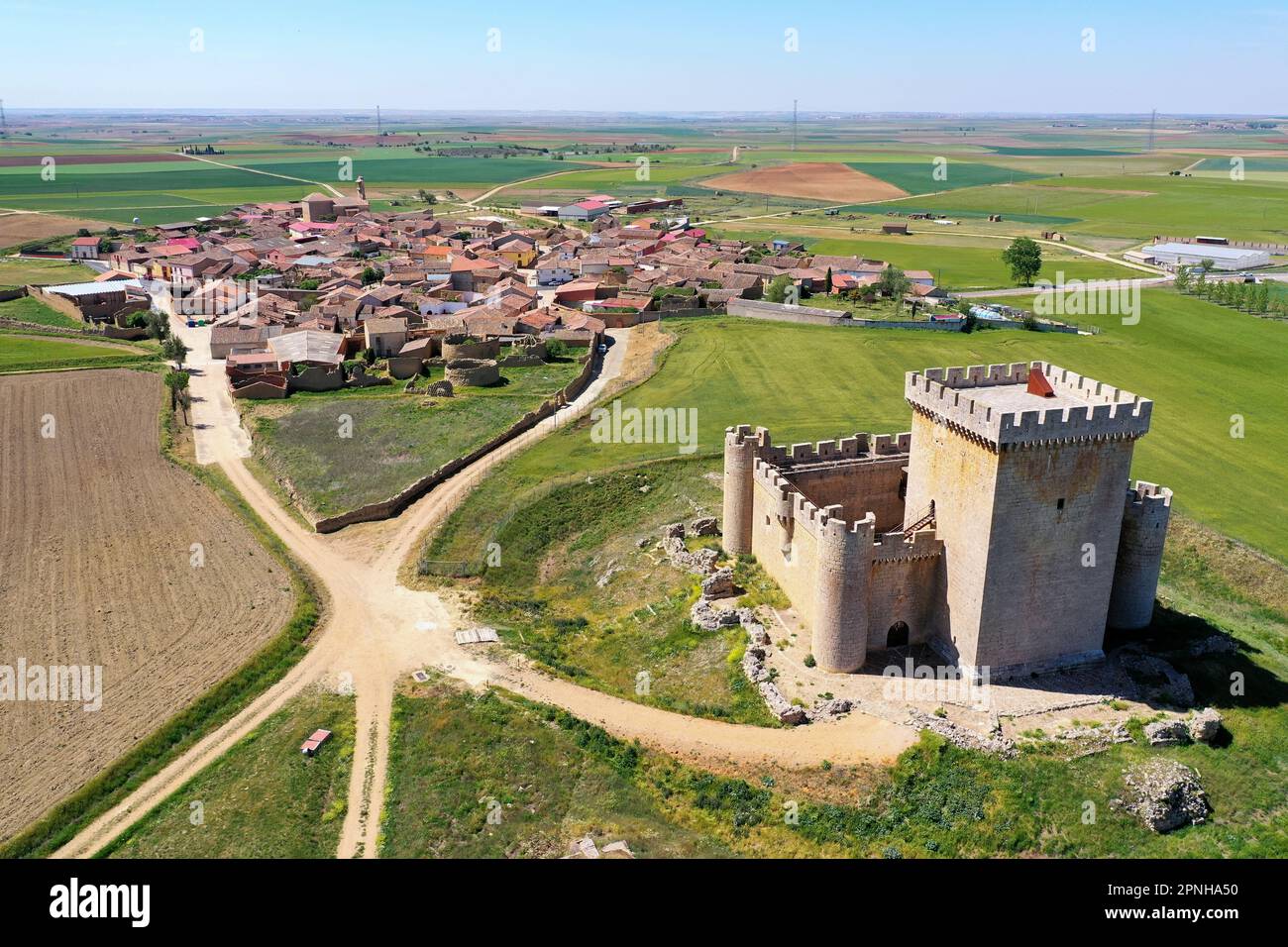 Villalonso medieval castle, Zamora, Spain Stock Photo - Alamy