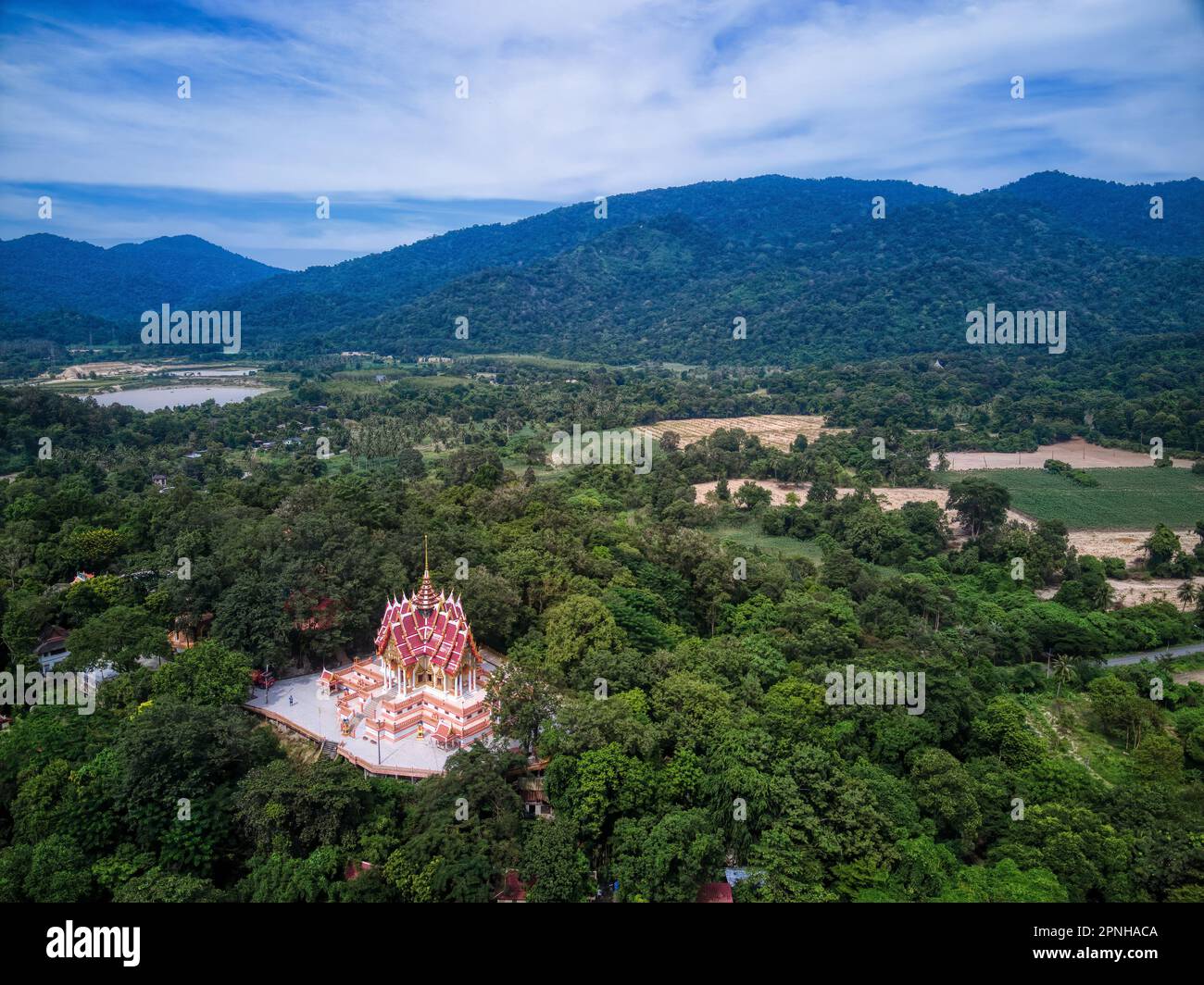 Wat khao daeng temple hi-res stock photography and images - Alamy