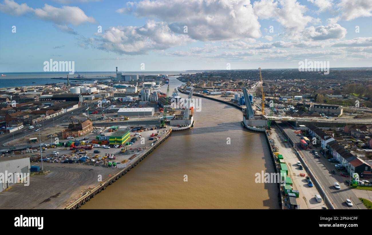 27th March 2023. Great Yarmouth. New bridge under construction at Great ...