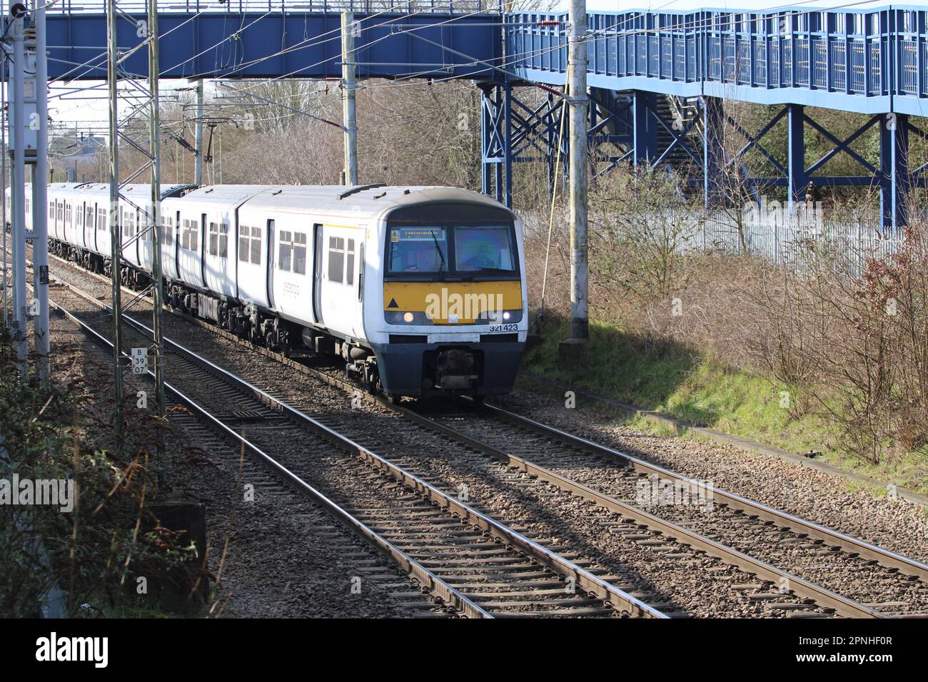 Greater anglia 321 class hi-res stock photography and images - Alamy