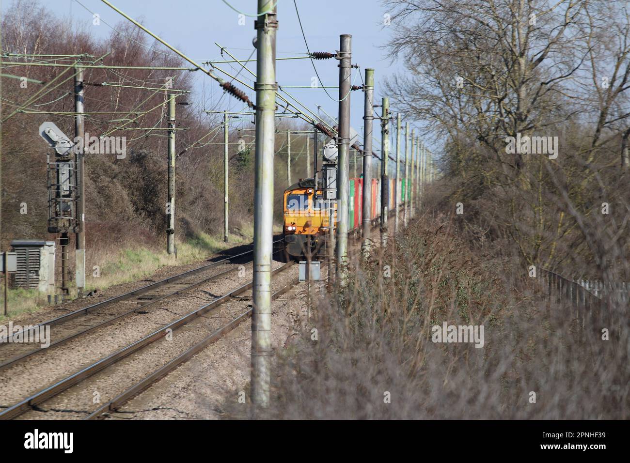 GBRf Class 66 working 4M23 Felixstowe North to Hams Hall Intermodal on ...