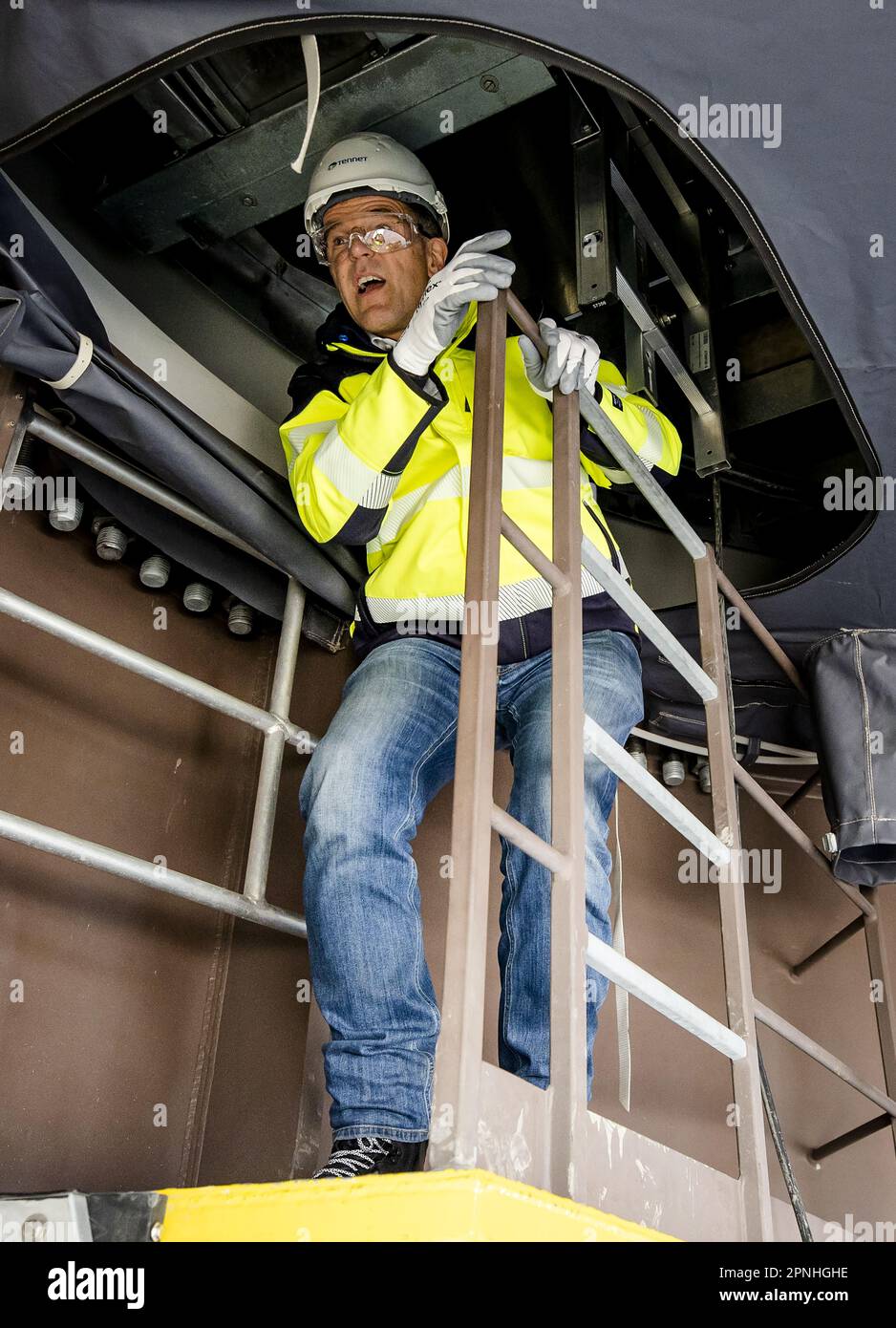 ROTTERDAM - 19/04/2023, ROTTERDAM - Prime Minister Mark Rutte visits a ...