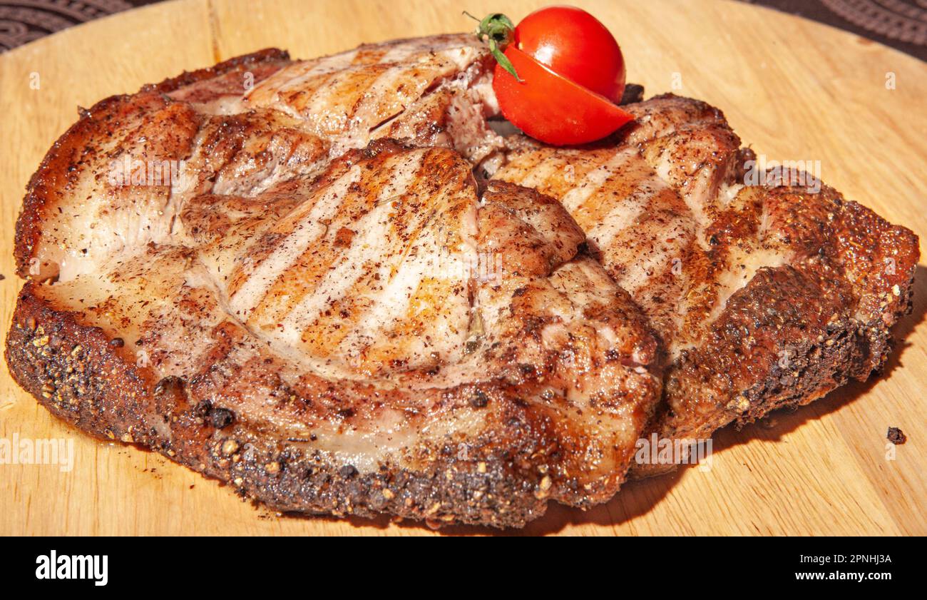 Kitchen cooked large cuts of meat hi-res stock photography and images ...