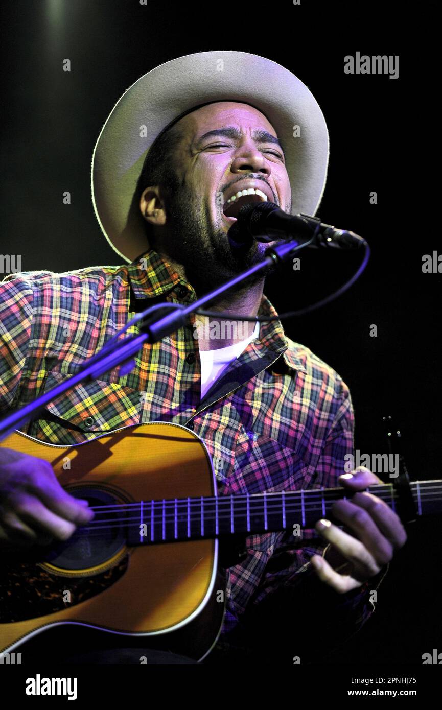 Ben harper live photographs hi-res stock photography and images - Alamy