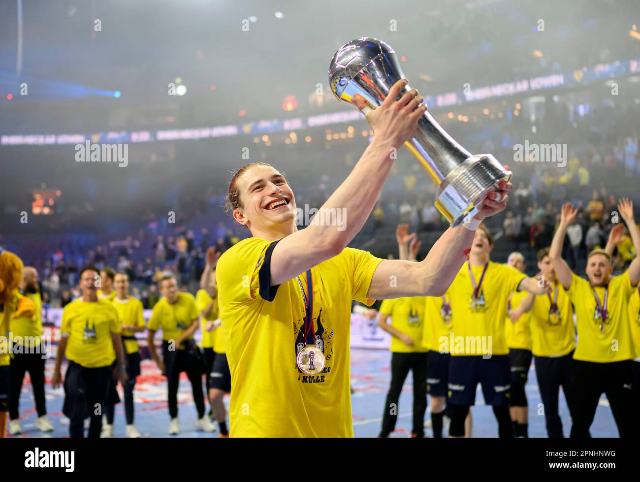 Jubilation Juri KNORR (RNL) with the cup final, Rhein-Neckar Loewen ...