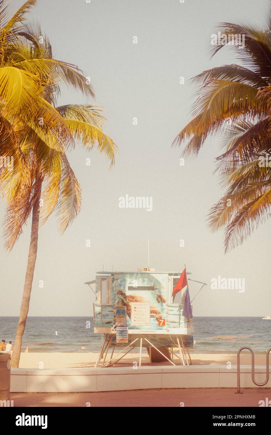 A lifeguard tower perched on a beachfront, Miami, United States Stock ...