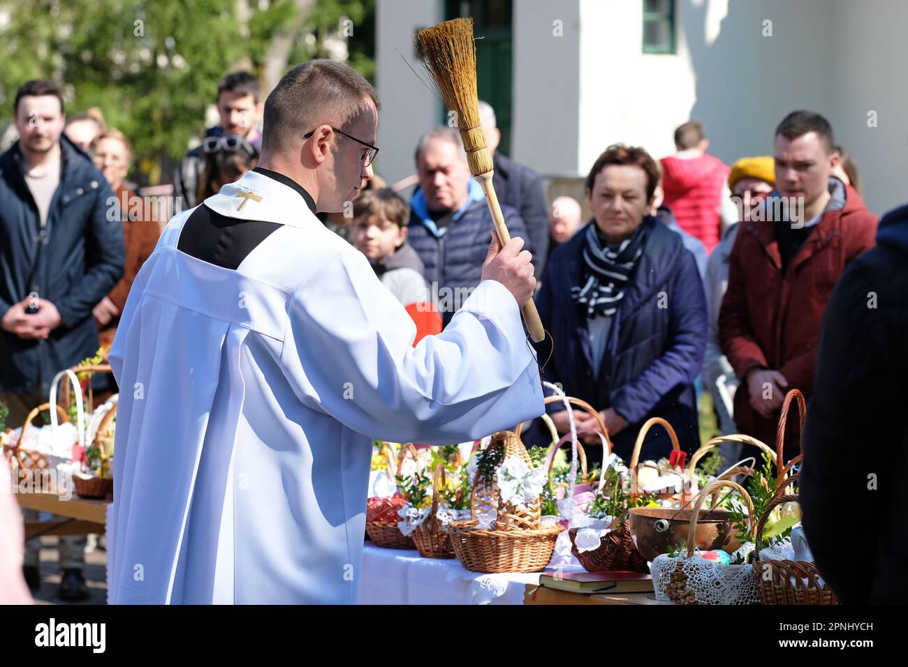 Catholic priest blessing church hi-res stock photography and images - Alamy