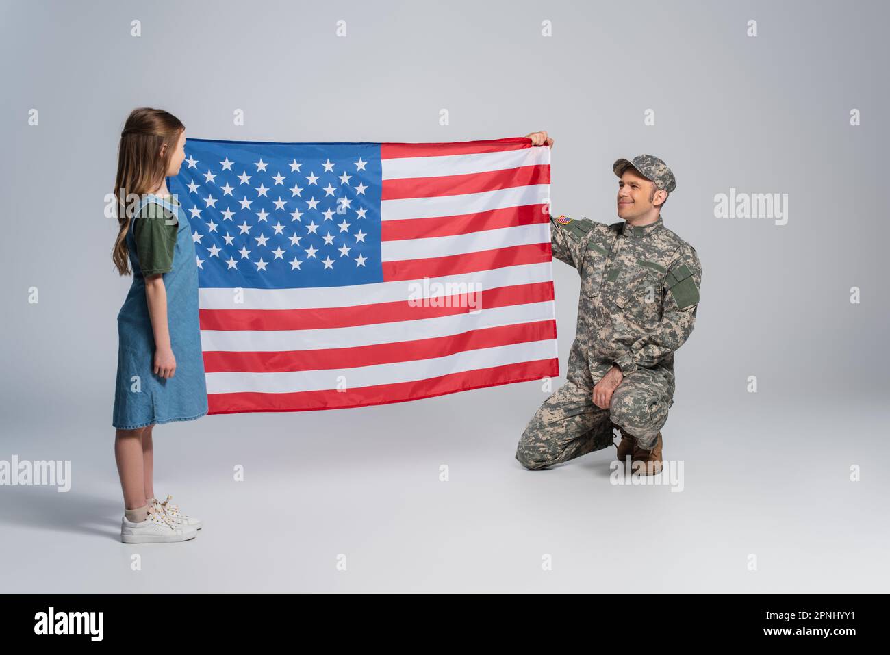 Military man happy daughter hi-res stock photography and images - Alamy