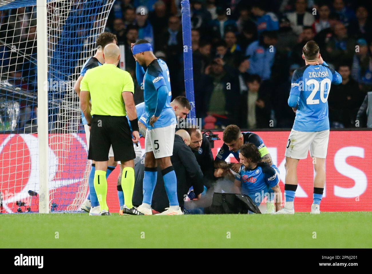SSC Napoli's Portuguese defender Mario Rui injuried during UEFA ...