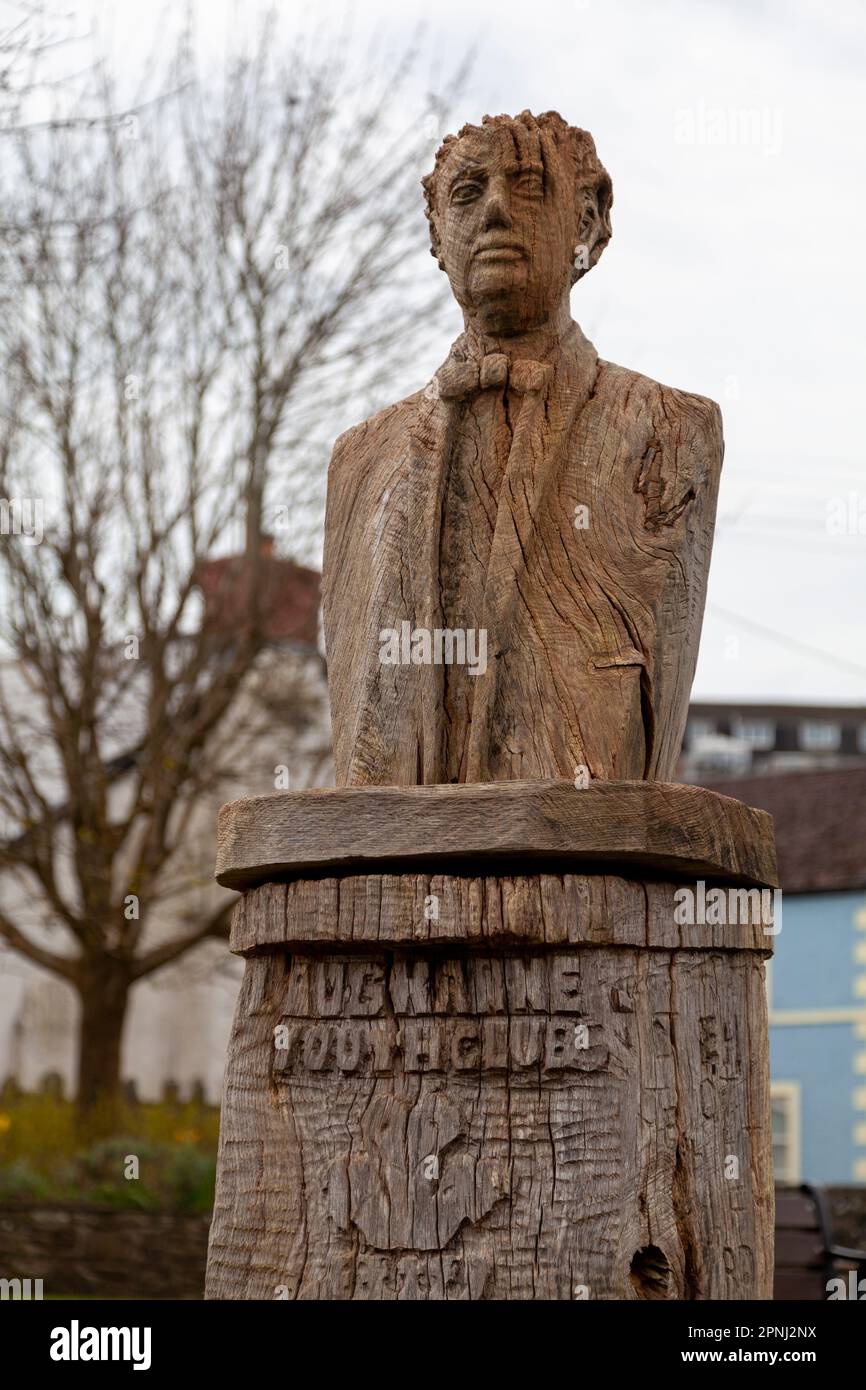Laugharne, Carmarthenshire, Wales, UK@ carved wooden bust of the Welsh ...