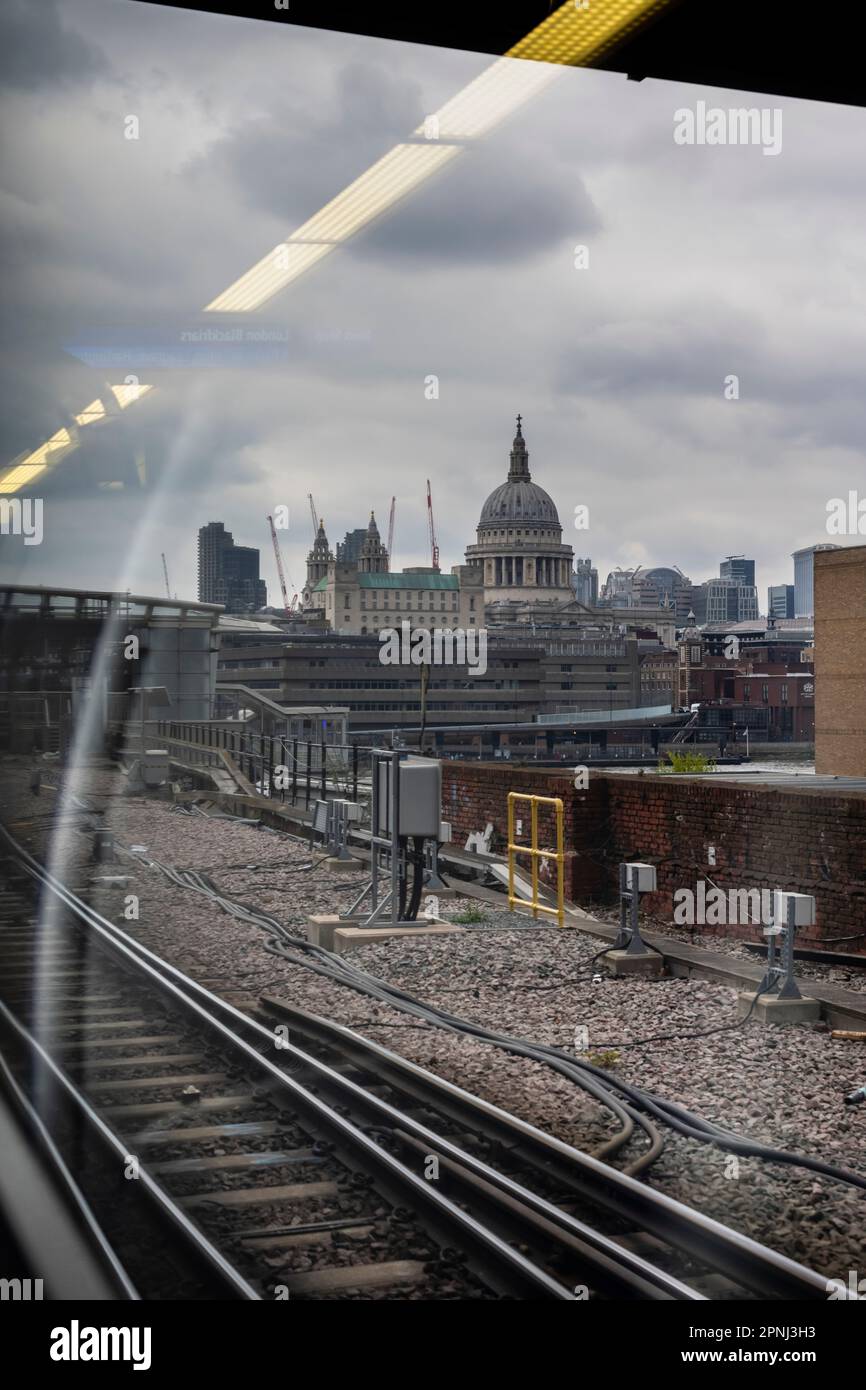 View of St Paul's from northbound train Close to Blackfriars train ...