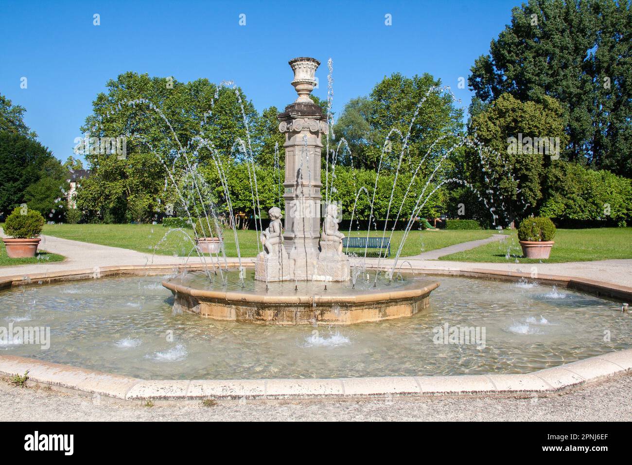 Terrasson hi-res stock photography and images - Alamy