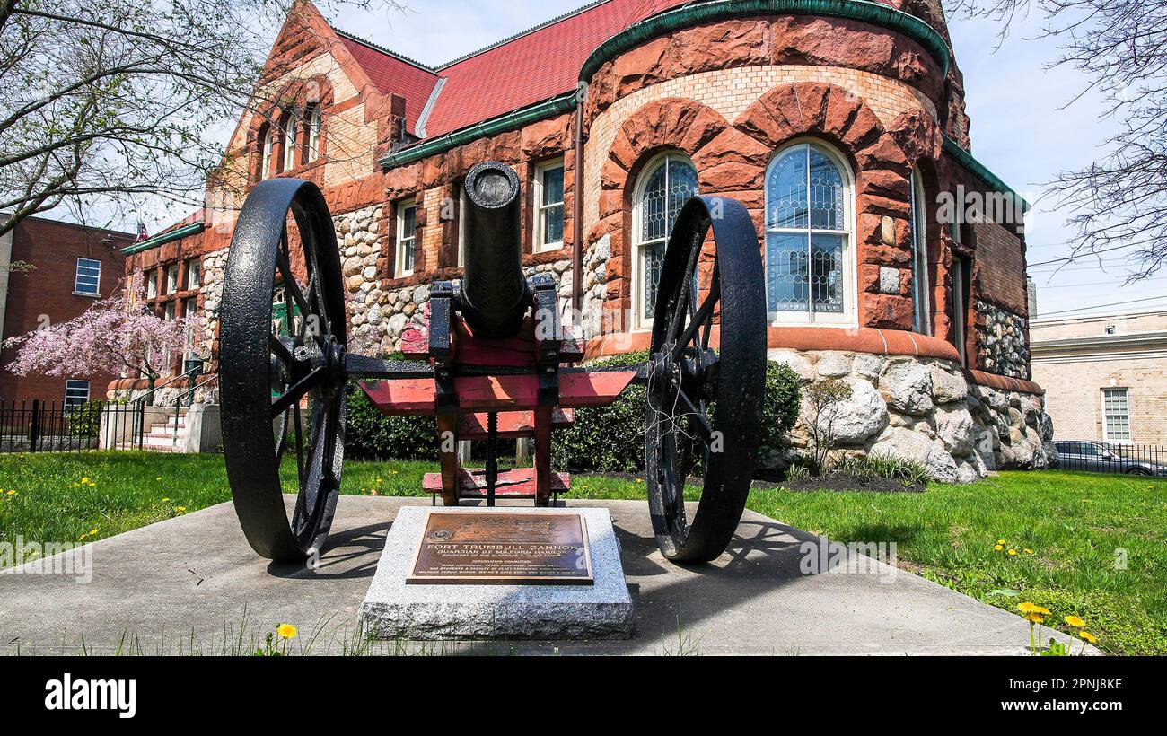 MILFORD, CT, USA - APRIL 14, 2023: Taylor library in downtown street ...